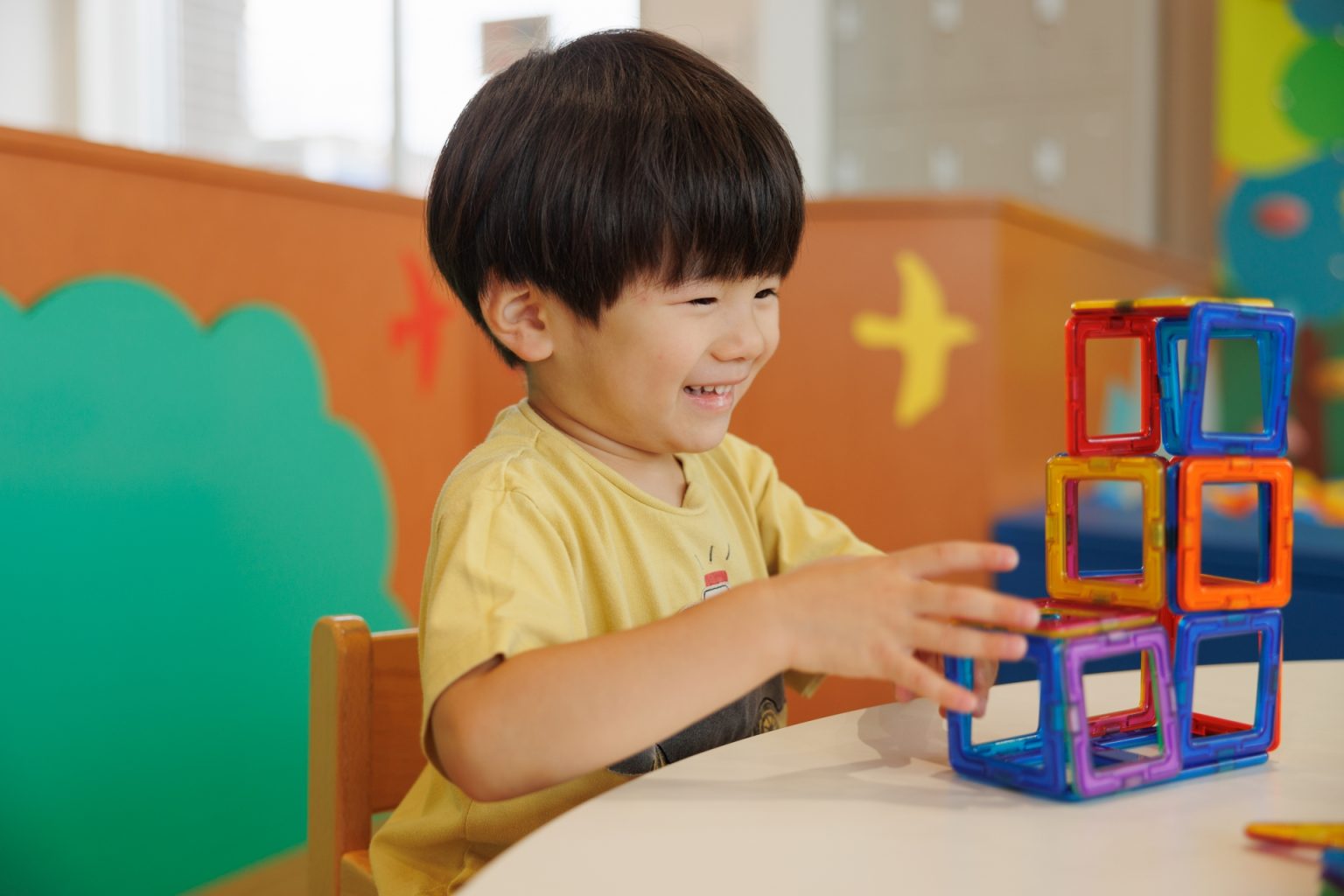 幼児期からのSTEAM教育｜幼稚園・保育園で取り入れるべき理由と具体的な実践方法とは | ｜STEMON(ステモン) | 子ども・小学生のSTEAM教育＆プログラミングスクール｜STEMON ...